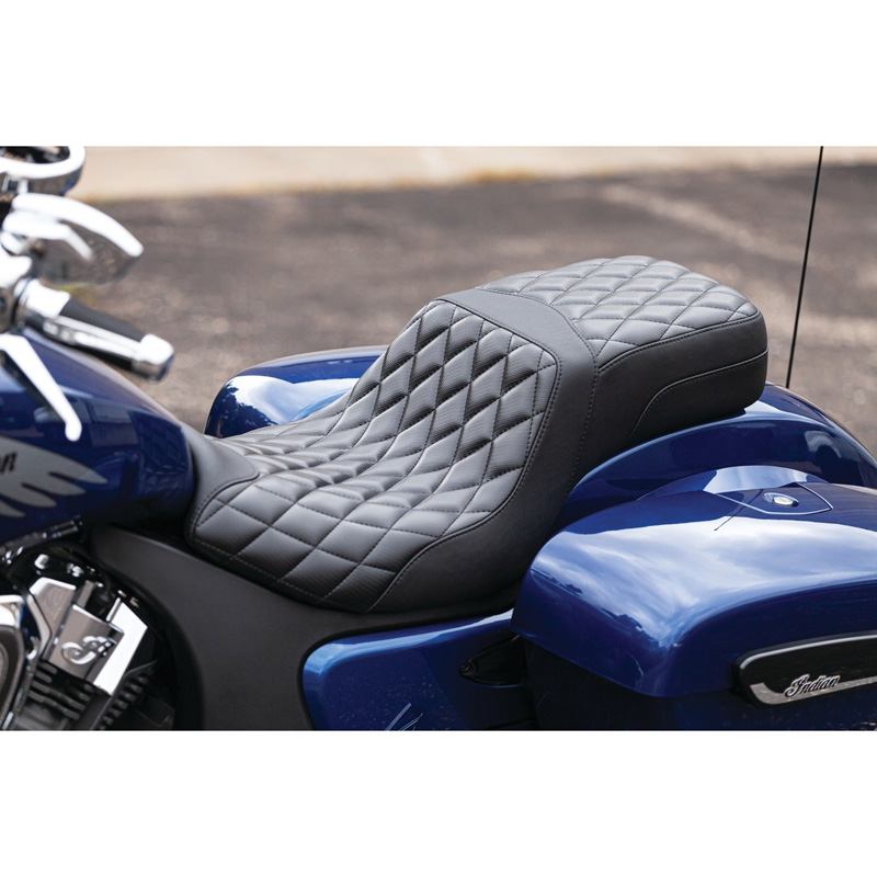 Mustang 82300 Squareback One-Piece Seat for Indian Challenger '20-'22 ...