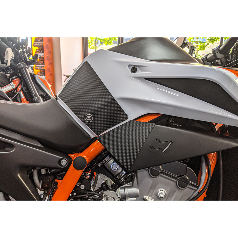 R&G PRO515BL Eazi-Grip PRO Tank Grips, Black for KTM 890 Duke '21-'23 ...