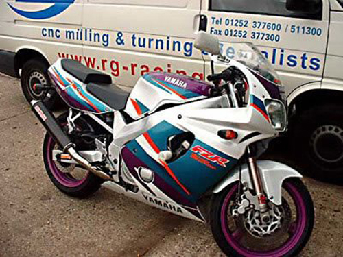 R&G CP0066.BL Classic Style Frame Sliders for Yamaha FZR600R (1994-1996 ...